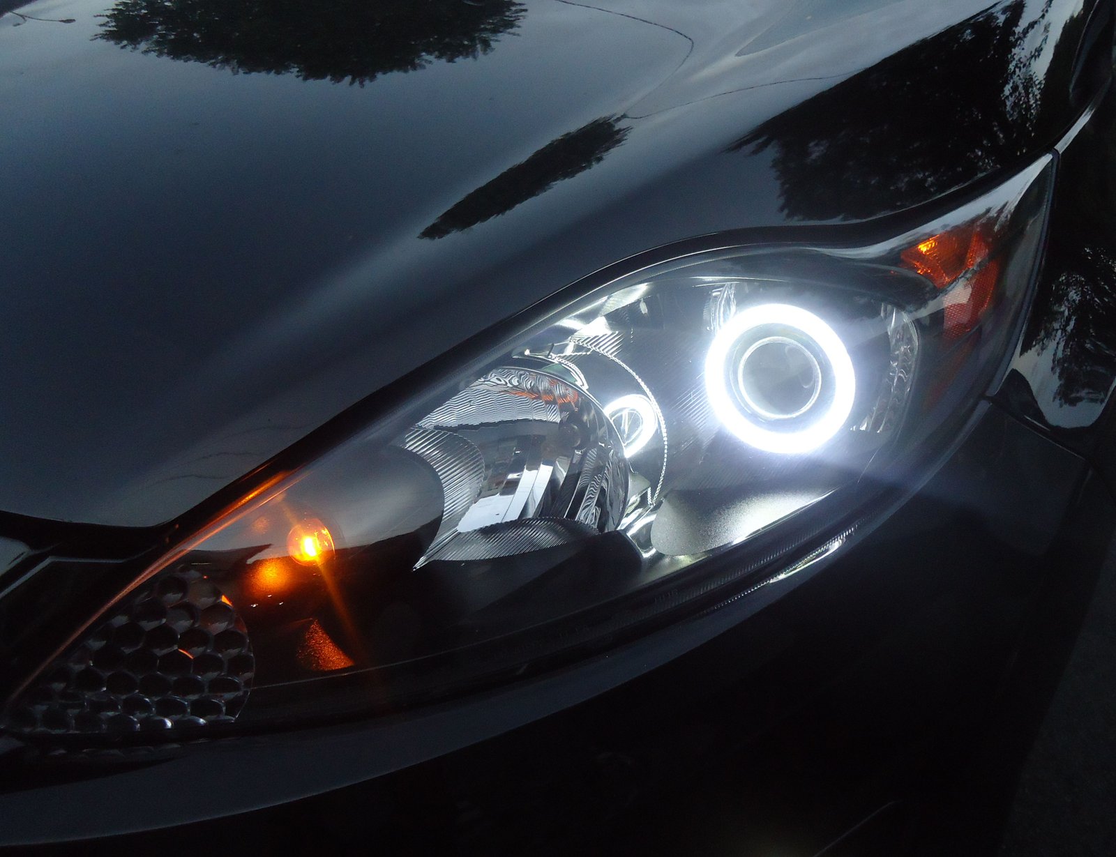 New Fiesta - Farol com Projetor e Angel Eyes - MAGAOF